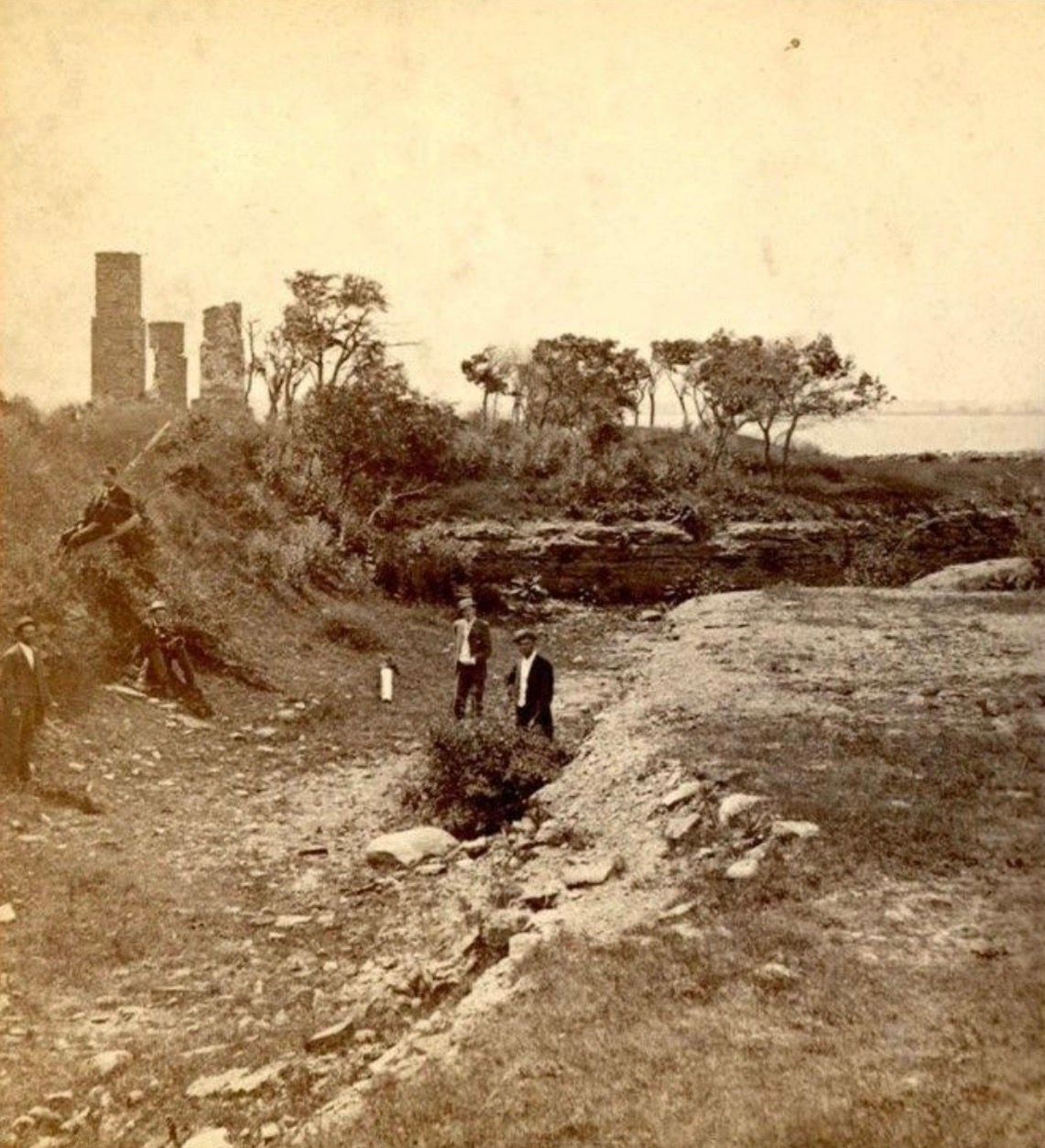 Wyckoff Villa - Carleton Island - 1000 Islands - memoryln.net